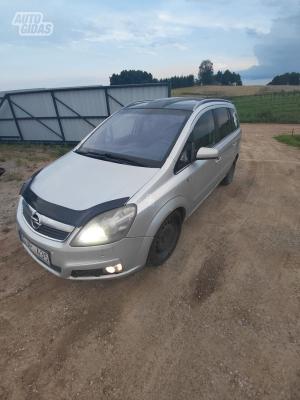 Opel Zafira 2007 in Alytus, with an engine capacity of 1.90 L and mileage of 300 thousand km for 580 €, photo 3 on AUTOMOTO.COM.LV
