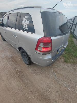 Opel Zafira 2007 in Alytus, with an engine capacity of 1.90 L and mileage of 300 thousand km for 580 €, photo 4 on AUTOMOTO.COM.LV