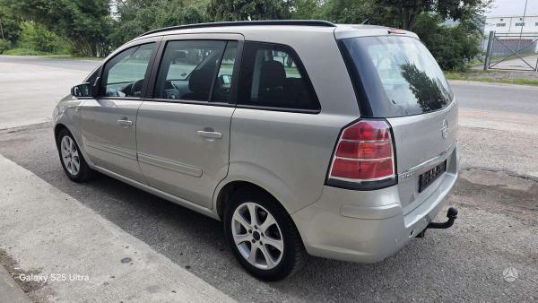 Opel Zafira 2007 Klaipėda, ar dzinēja tilpumu 1.80 L un nobraukumu 3 tūkst. km par 1390 €, foto 4 vietnē AUTOMOTO.COM.LV