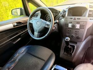 Opel Zafira 2007 Naujoji Akmenė, ar dzinēja tilpumu 1.90 L un nobraukumu 370 tūkst. km par 1000 €, foto 3 vietnē AUTOMOTO.COM.LV