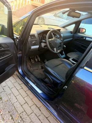 Opel Zafira 2007 Naujoji Akmenė, ar dzinēja tilpumu 1.90 L un nobraukumu 370 tūkst. km par 1000 €, foto 4 vietnē AUTOMOTO.COM.LV