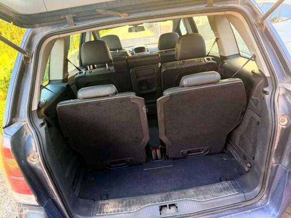 Opel Zafira 2007 Naujoji Akmenė, ar dzinēja tilpumu 1.90 L un nobraukumu 370 tūkst. km par 1000 €, foto 6 vietnē AUTOMOTO.COM.LV
