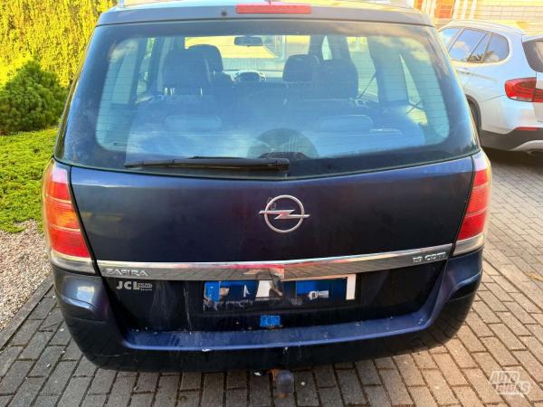Opel Zafira 2007 Naujoji Akmenė, ar dzinēja tilpumu 1.90 L un nobraukumu 370 tūkst. km par 1000 €, foto 7 vietnē AUTOMOTO.COM.LV