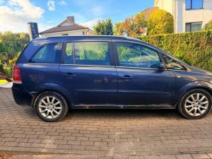 Opel Zafira 2007 Naujoji Akmenė, ar dzinēja tilpumu 1.90 L un nobraukumu 370 tūkst. km par 1000 €, foto 9 vietnē AUTOMOTO.COM.LV