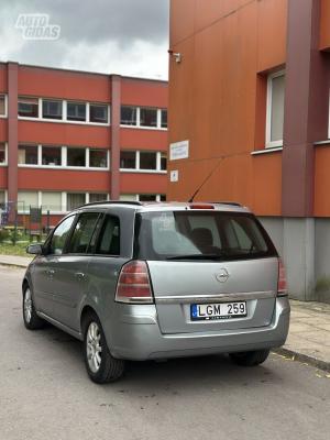 Opel Zafira 2007 in Klaipeda, with an engine capacity of 1.90 L and mileage of 300 thousand km for 1350 €, photo 4 on AUTOMOTO.COM.LV