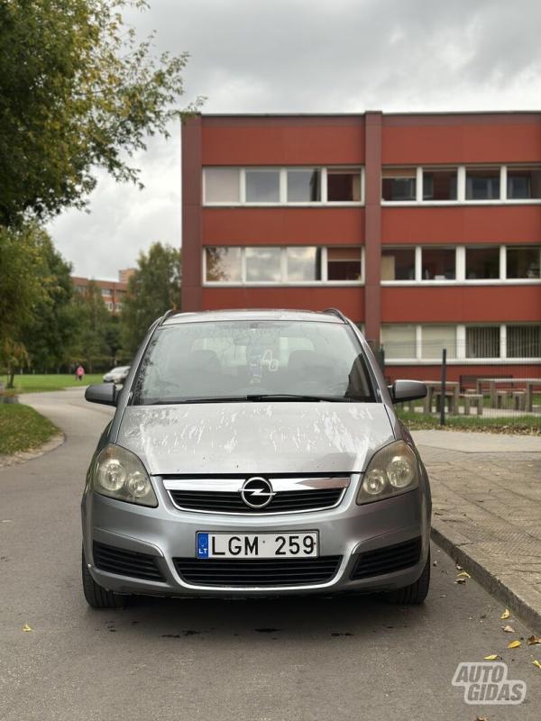 Opel Zafira 2007 Klaipėda vietnē Opel Zafira 2007 Klaipėda, ar dzinēja tilpumu 1.90 L un nobraukumu 300 tūkst. km par 1350 €, foto 9 vietnē AUTOMOTO.COM.LV