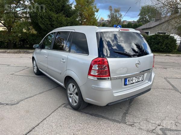 Opel Zafira 2008 in Jelgava, with an engine capacity of 1.70 L and mileage of 295 thousand km for 1580 €, photo 11 on AUTOMOTO.COM.LV