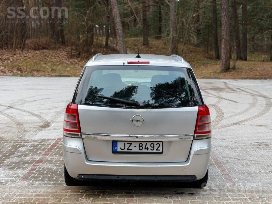 Opel Zafira 2008 Jūrmala, ar dzinēja tilpumu 1.70 L un nobraukumu 364 tūkst. km par 1200 €, foto 4 vietnē AUTOMOTO.COM.LV