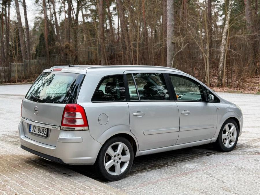 Opel Zafira 2008 Jūrmala, ar dzinēja tilpumu 1.70 L un nobraukumu 364 tūkst. km par 1200 €, foto 5 vietnē AUTOMOTO.COM.LV
