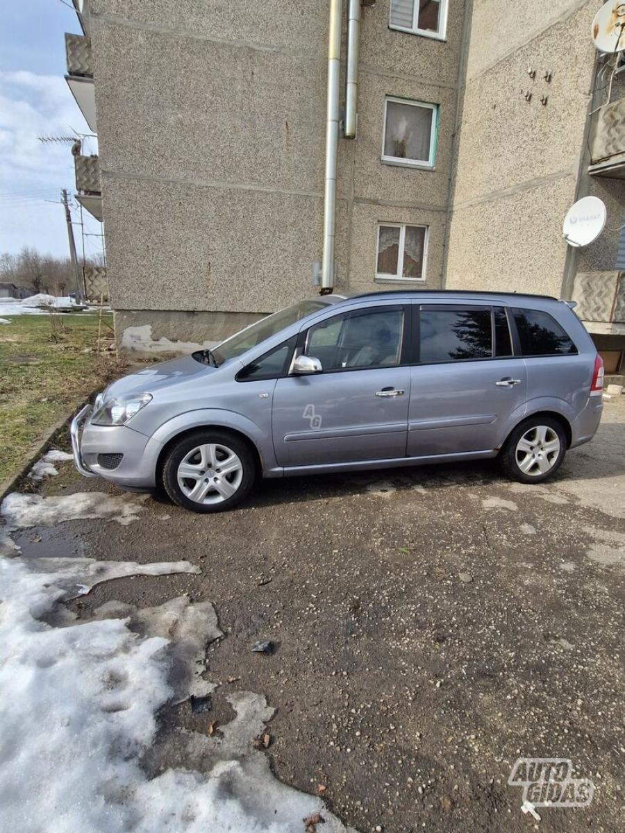Opel Zafira 2008 Viļņa, ar dzinēja tilpumu 1.90 L un nobraukumu 2022 tūkst. km par 1800 €, foto 3 vietnē AUTOMOTO.COM.LV