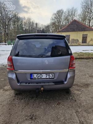 Opel Zafira 2008 Viļņa, ar dzinēja tilpumu 1.90 L un nobraukumu 2022 tūkst. km par 1800 €, foto 4 vietnē AUTOMOTO.COM.LV