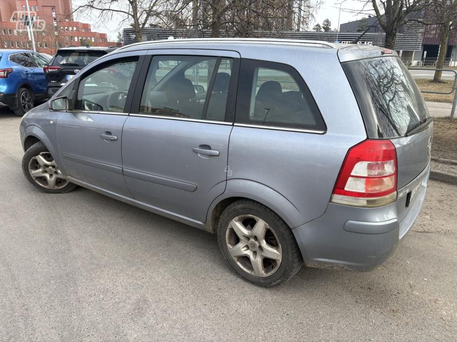 Opel Zafira 2008 in Vilnius, with an engine capacity of 1.80 L and mileage of 225 thousand km for 950 €, photo 2 on AUTOMOTO.COM.LV