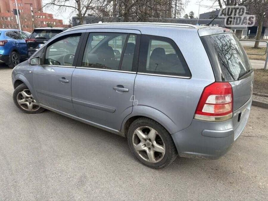 Opel Zafira 2008 in Vilnius, with an engine capacity of 1.80 L and mileage of 270 thousand km for 630 €, photo 6 on AUTOMOTO.COM.LV