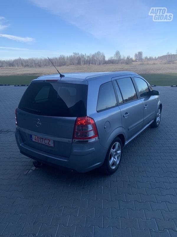 Opel Zafira 2008 Šauļi, ar dzinēja tilpumu 1.80 L un nobraukumu 288 tūkst. km par 1550 €, foto 5 vietnē AUTOMOTO.COM.LV