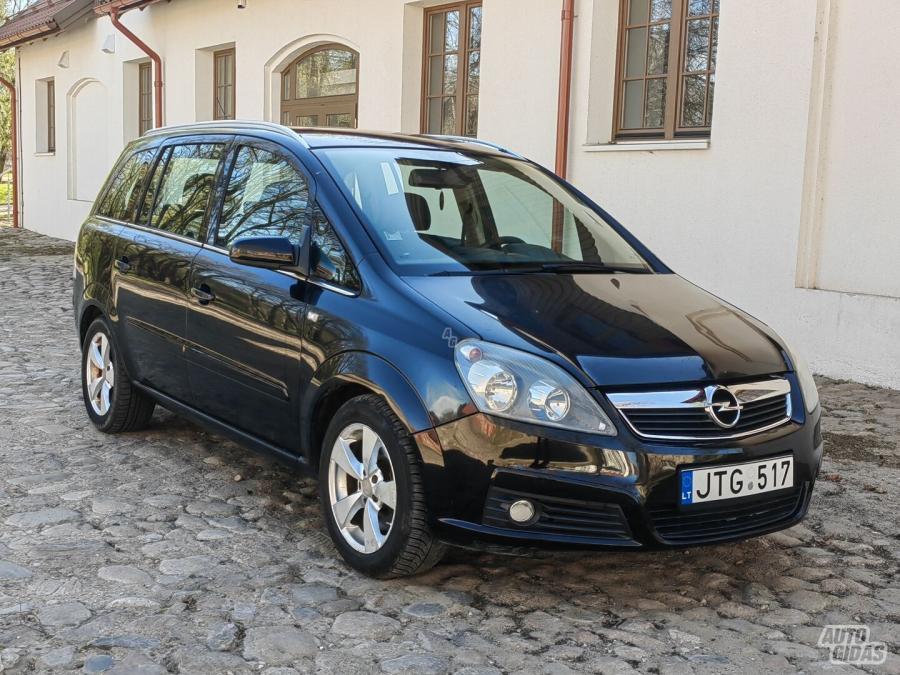 Opel Zafira 2008 Klaipėda, ar dzinēja tilpumu 1.90 L un nobraukumu 221 tūkst. km par 1500 €, foto 3 vietnē AUTOMOTO.COM.LV