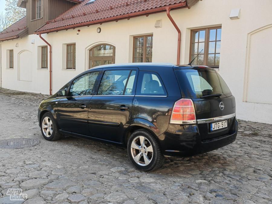 Opel Zafira 2008 Klaipėda, ar dzinēja tilpumu 1.90 L un nobraukumu 221 tūkst. km par 1500 €, foto 6 vietnē AUTOMOTO.COM.LV