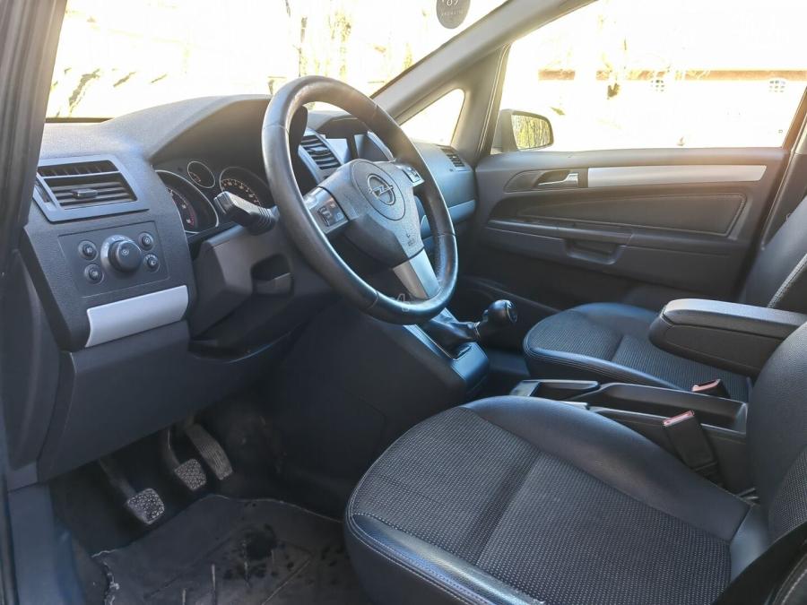 Opel Zafira 2008 Klaipėda, ar dzinēja tilpumu 1.90 L un nobraukumu 221 tūkst. km par 1500 €, foto 10 vietnē AUTOMOTO.COM.LV