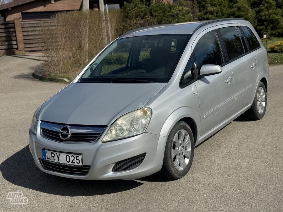 Opel Zafira 2008 in Vilnius, with an engine capacity of 1.90 L and mileage of 266 thousand km for 2000 €, photo 1 on AUTOMOTO.COM.LV