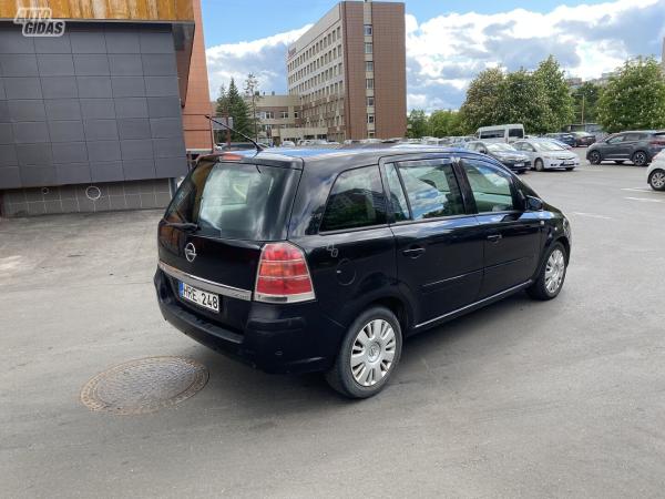 Opel Zafira 2008 in Vilnius, with an engine capacity of 1.90 L and mileage of 300 thousand km for 990 €, photo 3 on AUTOMOTO.COM.LV