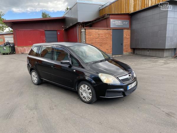 Opel Zafira 2008 in Vilnius, with an engine capacity of 1.90 L and mileage of 300 thousand km for 990 €, photo 4 on AUTOMOTO.COM.LV