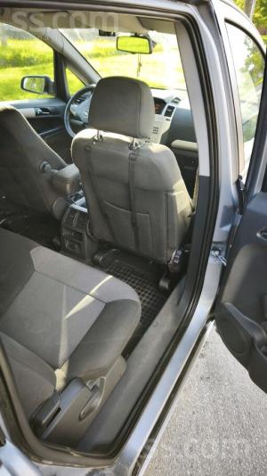 Opel Zafira 2008 Jēkabpils, ar dzinēja tilpumu 1.90 L un nobraukumu 297 tūkst. km par 2650 €, foto 8 vietnē AUTOMOTO.COM.LV