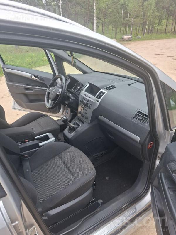 Opel Zafira 2008 Jēkabpils, ar dzinēja tilpumu 1.70 L un nobraukumu 255 tūkst. km par 2200 €, foto 4 vietnē AUTOMOTO.COM.LV