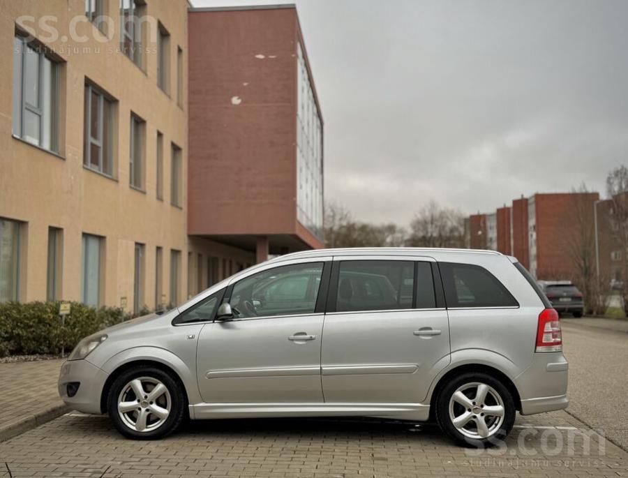 Opel Zafira 2008 in Jelgava, with an engine capacity of 1.70 L and mileage of 0 thousand km for 3250 €, photo 9 on AUTOMOTO.COM.LV