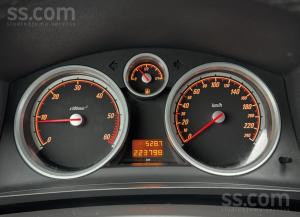 Opel Zafira 2008 in Jelgava, with an engine capacity of 1.70 L and mileage of 0 thousand km for 3250 €, photo 15 on AUTOMOTO.COM.LV