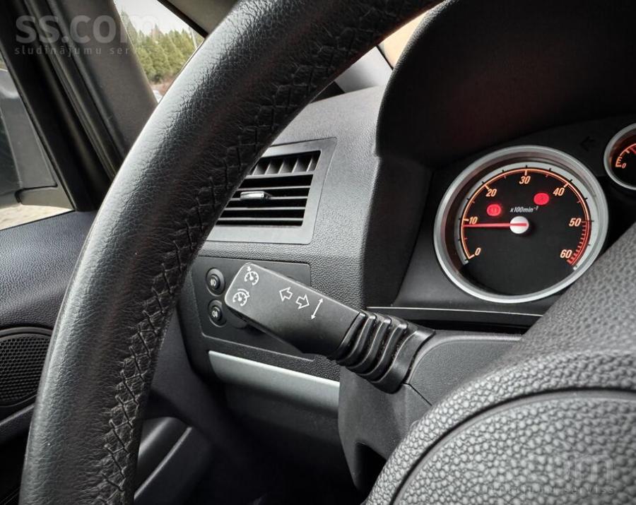 Opel Zafira 2008 in Jelgava, with an engine capacity of 1.70 L and mileage of 0 thousand km for 3250 €, photo 18 on AUTOMOTO.COM.LV