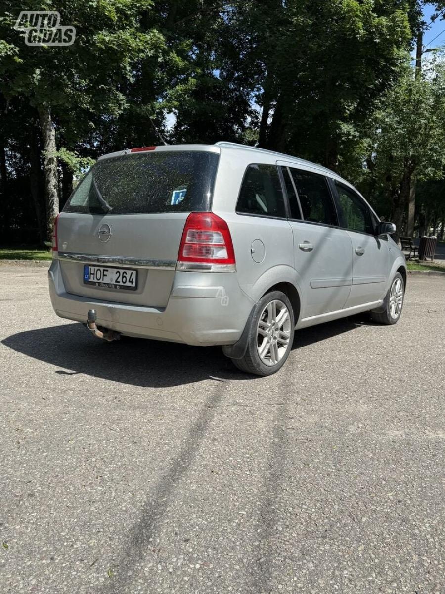 Opel Zafira 2008 Mažeikiai, ar dzinēja tilpumu 1.60 L un nobraukumu 402 tūkst. km par 1500 €, foto 3 vietnē AUTOMOTO.COM.LV