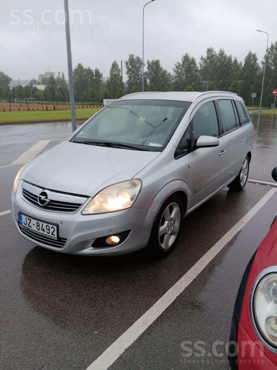 Opel Zafira 2009 in Tukums, with an engine capacity of 1.70 L and mileage of 359 thousand km for 1300 €, photo 1 on AUTOMOTO.COM.LV