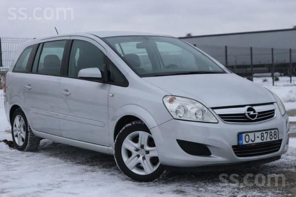 Opel Zafira 2009 in Riga, with an engine capacity of 1.70 L and mileage of 218 thousand km for 3350 €, photo 2 on AUTOMOTO.COM.LV