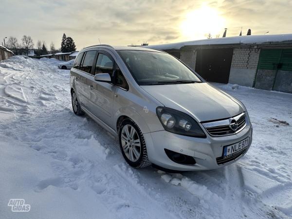 Opel Zafira 2009 in Vilnius, with an engine capacity of 1.70 L and mileage of 225 thousand km for 1700 €, photo 4 on AUTOMOTO.COM.LV