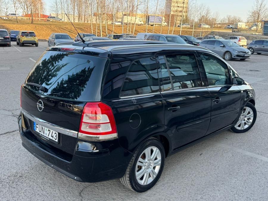 Opel Zafira 2009 Kauņa, ar dzinēja tilpumu 1.90 L un nobraukumu 1 tūkst. km par 1950 €, foto 2 vietnē AUTOMOTO.COM.LV