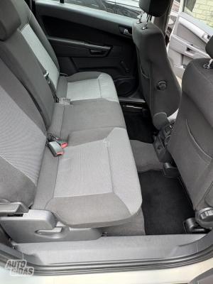 Opel Zafira 2009 in Taurage, with an engine capacity of 1.70 L and mileage of 297 thousand km for 2500 €, photo 19 on AUTOMOTO.COM.LV