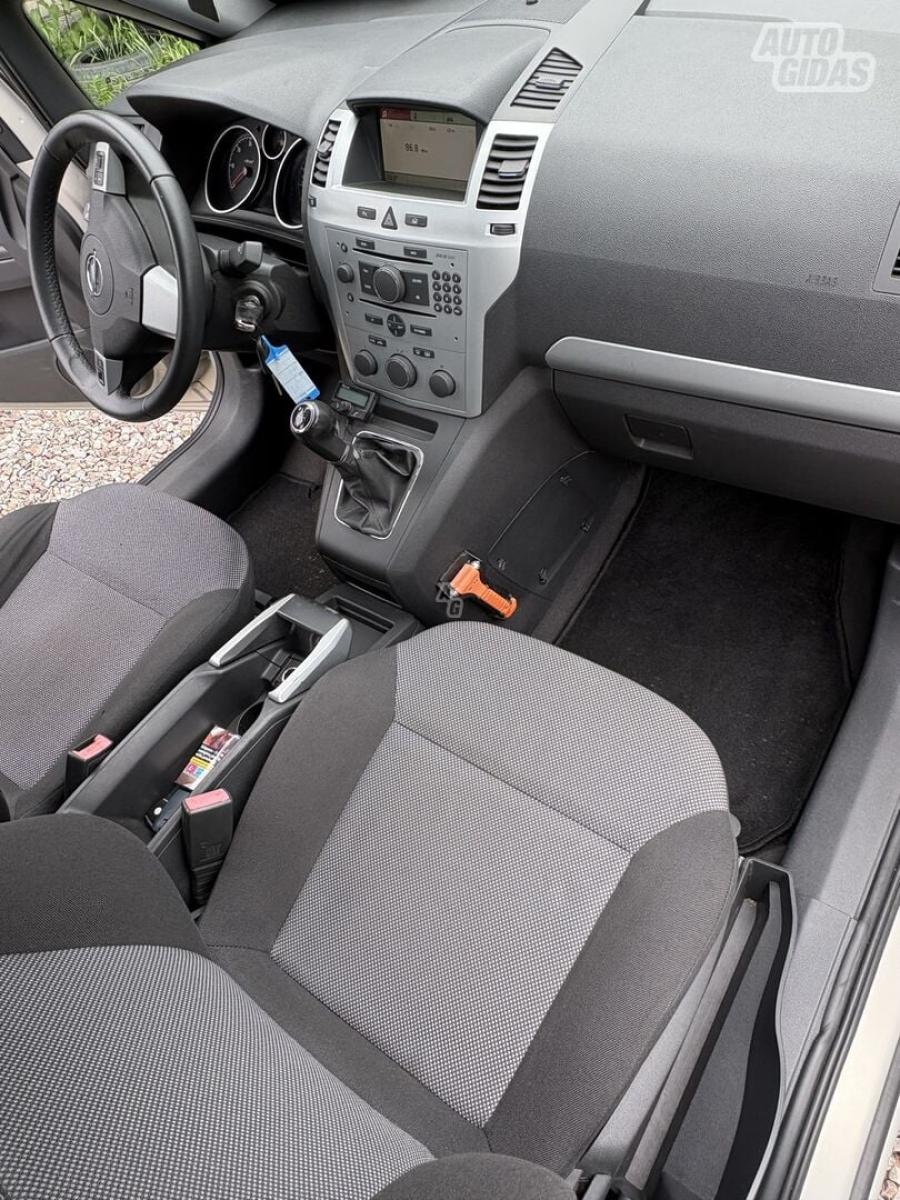 Opel Zafira 2009 in Taurage, with an engine capacity of 1.70 L and mileage of 297 thousand km for 2500 €, photo 20 on AUTOMOTO.COM.LV