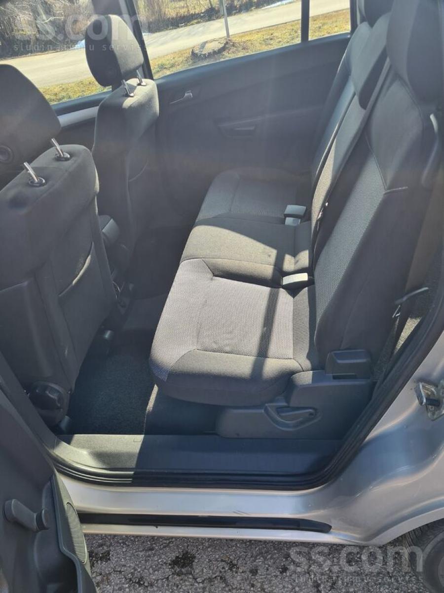 Opel Zafira 2009 Ludza, ar dzinēja tilpumu 1.80 L un nobraukumu 0 tūkst. km par 2750 €, foto 12 vietnē AUTOMOTO.COM.LV