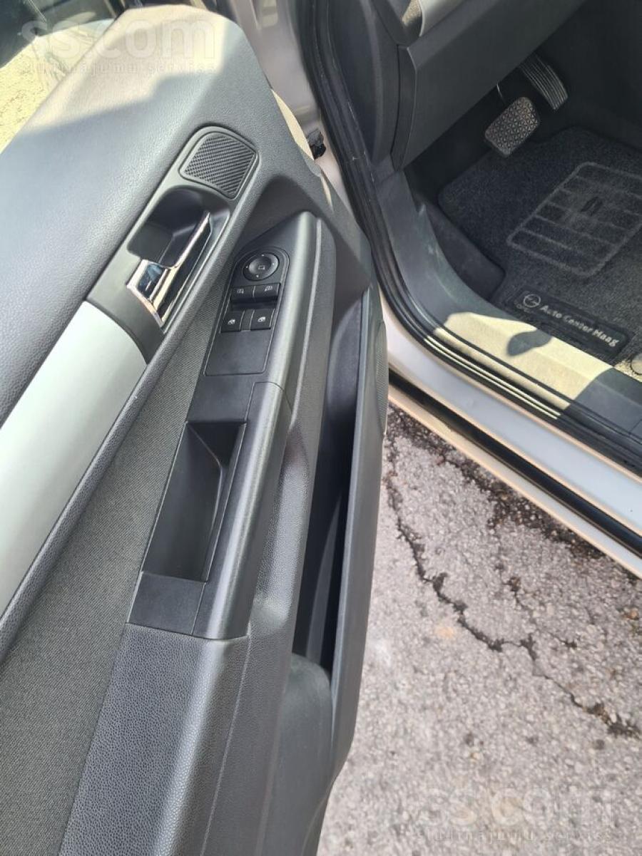 Opel Zafira 2009 Ludza, ar dzinēja tilpumu 1.80 L un nobraukumu 0 tūkst. km par 2750 €, foto 13 vietnē AUTOMOTO.COM.LV