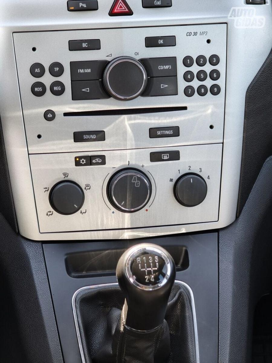 Opel Zafira 2009 in Vilnius, with an engine capacity of 1.60 L and mileage of 219 thousand km for 2650 €, photo 10 on AUTOMOTO.COM.LV