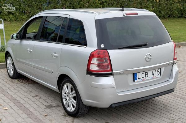 Opel Zafira 2009 Kauņa vietnē Opel Zafira 2009 Kauņa, ar dzinēja tilpumu 1.90 L un nobraukumu 322 tūkst. km par 1650 €, foto 9 vietnē AUTOMOTO.COM.LV