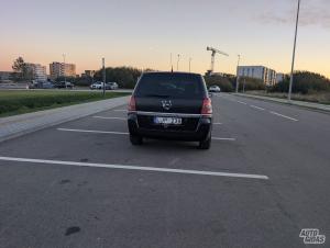 Opel Zafira 2009 in Klaipeda, with an engine capacity of 1.90 L and mileage of 413 thousand km for 1250 €, photo 6 on AUTOMOTO.COM.LV