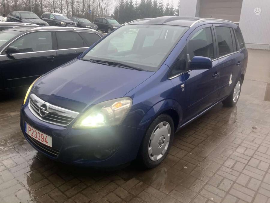 Opel Zafira 2010 in Rokiskis, with an engine capacity of 1.90 L and mileage of 237 thousand km for 2350 €, photo 1 on AUTOMOTO.COM.LV