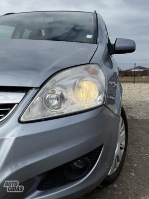 Opel Zafira 2010 Klaipėda, ar dzinēja tilpumu 1.70 L un nobraukumu 150 tūkst. km par 3500 €, foto 3 vietnē AUTOMOTO.COM.LV