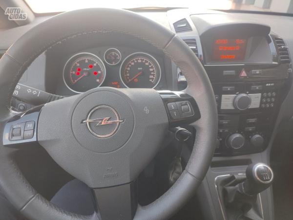 Opel Zafira 2010 in Kaunas, with an engine capacity of 1.70 L and mileage of 243 thousand km for 3300 €, photo 9 on AUTOMOTO.COM.LV