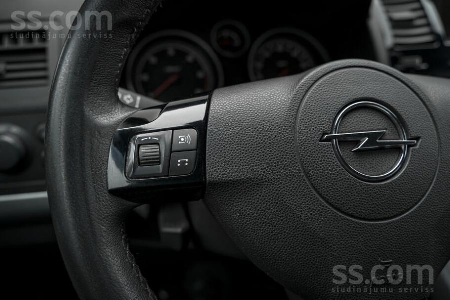 Opel Zafira 2010 in Riga, with an engine capacity of 1.90 L and mileage of 0 thousand km for 2900 €, photo 17 on AUTOMOTO.COM.LV