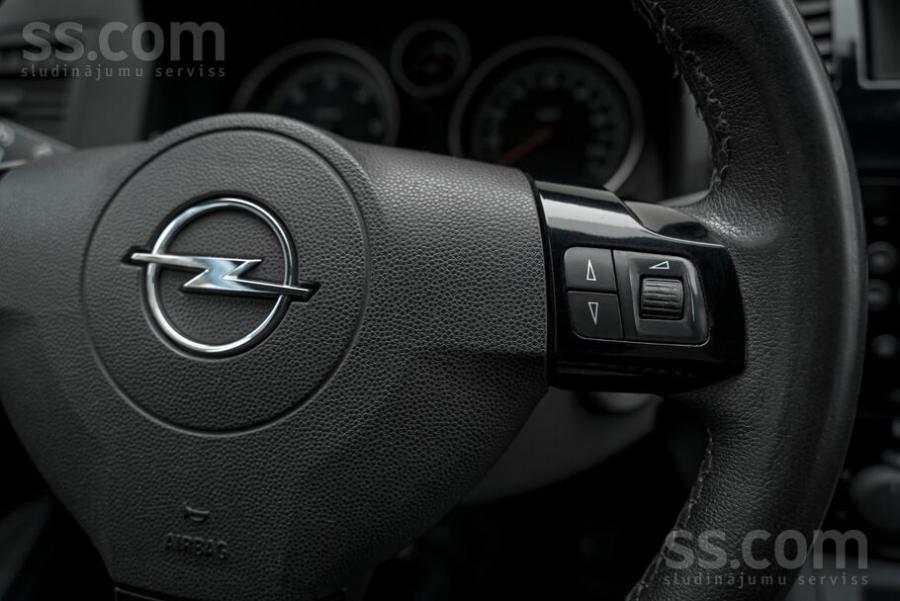 Opel Zafira 2010 in Riga, with an engine capacity of 1.90 L and mileage of 0 thousand km for 2900 €, photo 19 on AUTOMOTO.COM.LV