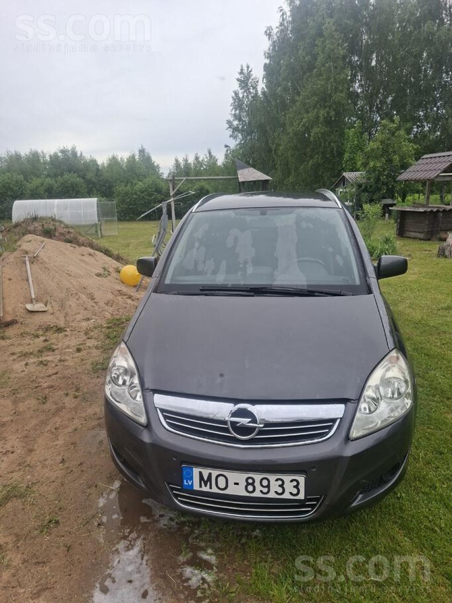 Opel Zafira 2010 in Cesis, with an engine capacity of 1.70 L and mileage of 298 thousand km for 2100 €, photo 1 on AUTOMOTO.COM.LV