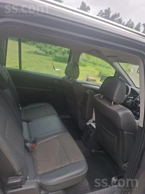 Opel Zafira 2010 in Cesis, with an engine capacity of 1.70 L and mileage of 298 thousand km for 2100 €, photo 10 on AUTOMOTO.COM.LV