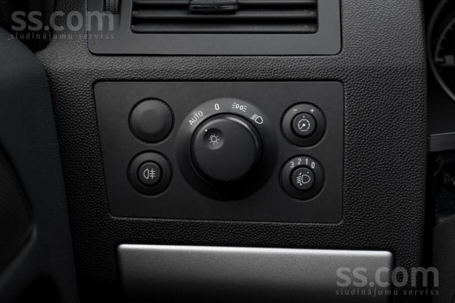 Opel Zafira 2010 Rīga, ar dzinēja tilpumu 1.70 L un nobraukumu 0 tūkst. km par 2990 €, foto 16 vietnē AUTOMOTO.COM.LV