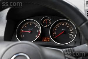 Opel Zafira 2010 Rīga, ar dzinēja tilpumu 1.70 L un nobraukumu 0 tūkst. km par 2990 €, foto 18 vietnē AUTOMOTO.COM.LV